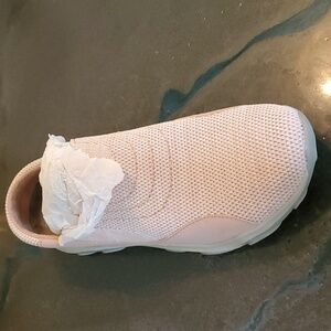 Earth Origins | Shoes | Earth Origins Sneaker | Poshmark